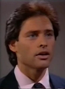 Russell Tanner | Moda na sukces Wiki | Fandom