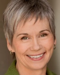 Tilly Moore | Moda na sukces Wiki | Fandom