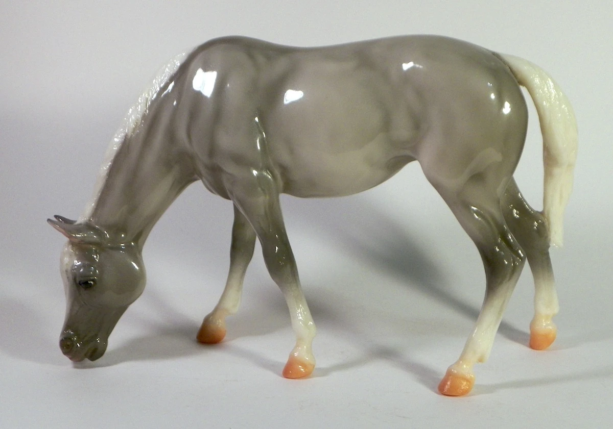Grazing Mare | Model Horse Wiki | Fandom