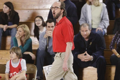 Modern Family Eric Lange Eric Lange And Lisa Sabatino Attend The