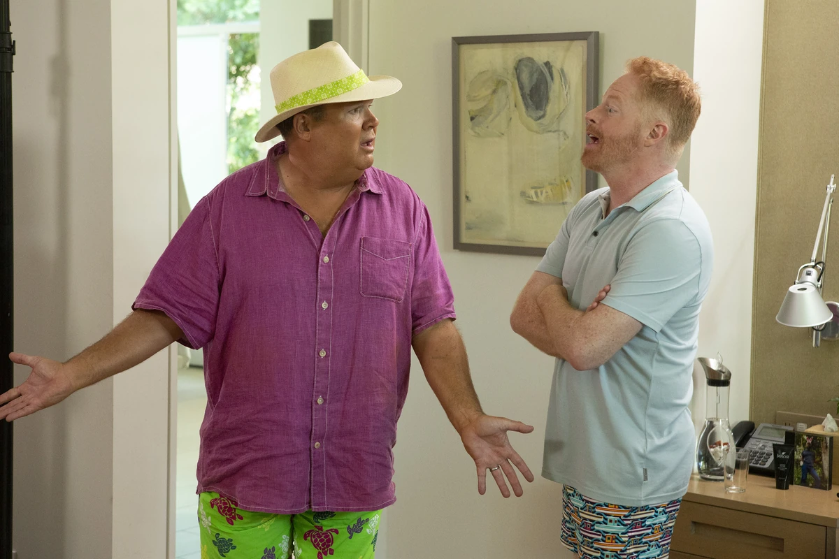 Pool Party | Modern Family Wiki | Fandom