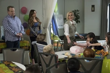 Clash of Swords | Modern Family Wiki | Fandom