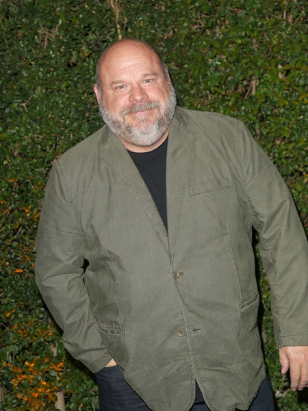 Kevin Chamberlin | Modern Family Wiki | Fandom