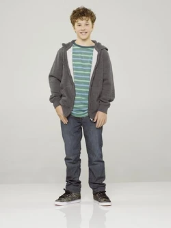 Luke Dunphy Modern Family
