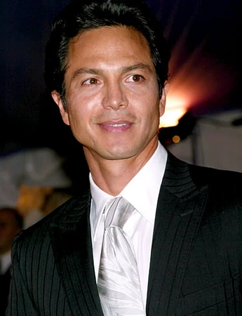 Benjamin Bratt And Family