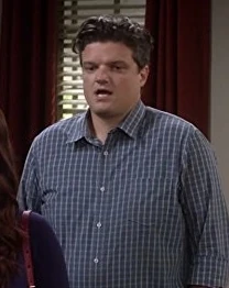 Baxter | Mom Wiki | Fandom