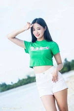 Yeonwoo/Gallery | Momoland Wiki | Fandom