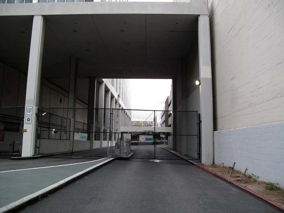 Moyu 11: "黄昏之城" | Momoyu Wiki | Fandom