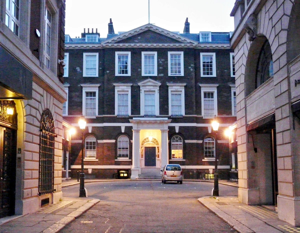 Albany (London) | Monarchies Wiki | Fandom