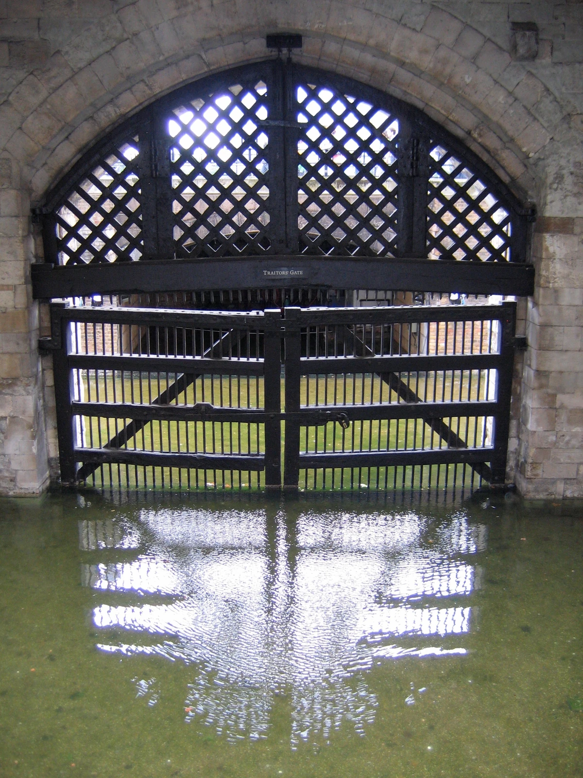 Traitors' Gate | Monarchies Wiki | Fandom