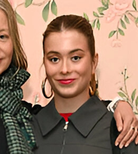 Estella Taylor | Monarchy Of The World Wiki | Fandom