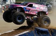 Scarlet Bandit | Monster Trucks Wikia | Fandom
