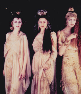 Brides of Dracula | Monster Wiki | Fandom