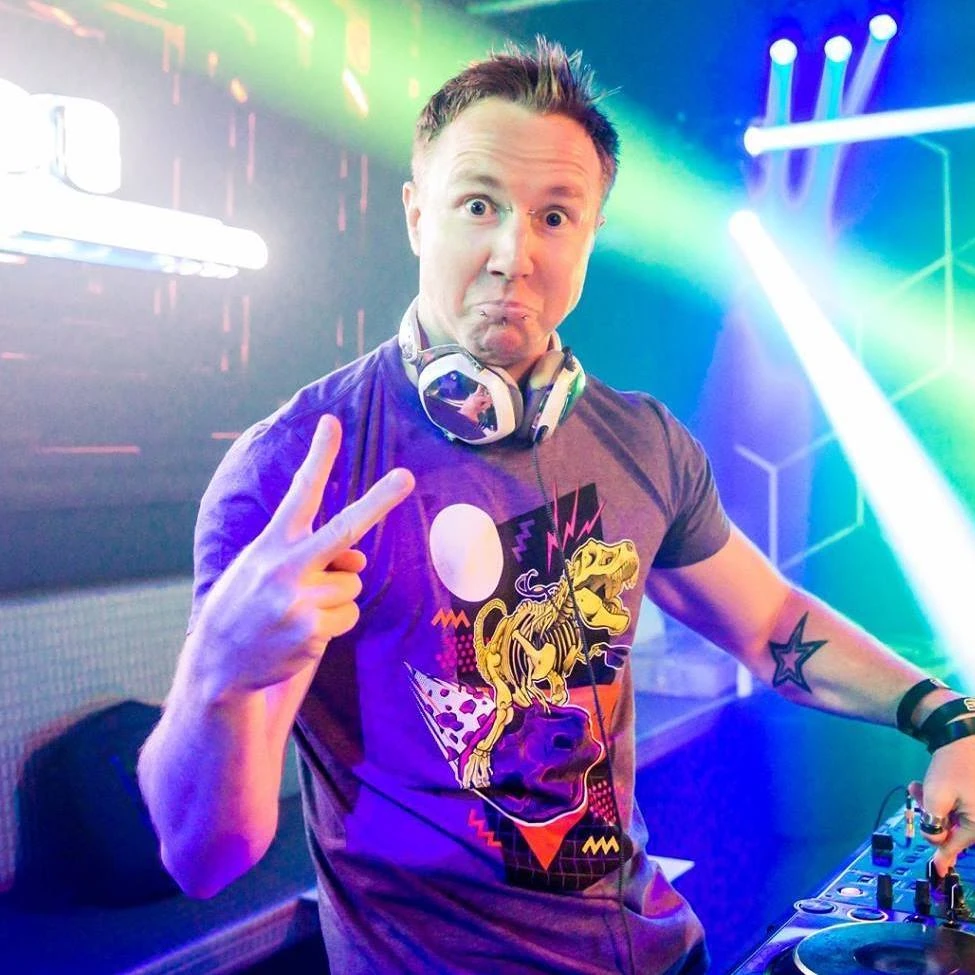 S3RL | Monstercat Wiki | Fandom