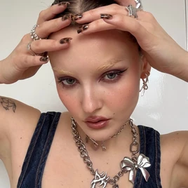 Eloise Keeble | Monstercat Wiki | Fandom