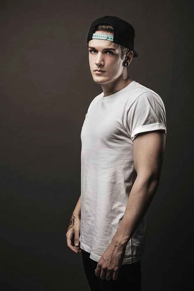 Razihel | Monstercat Wiki | Fandom