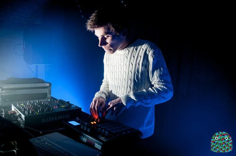 Deon Custom | Monstercat Wiki | Fandom