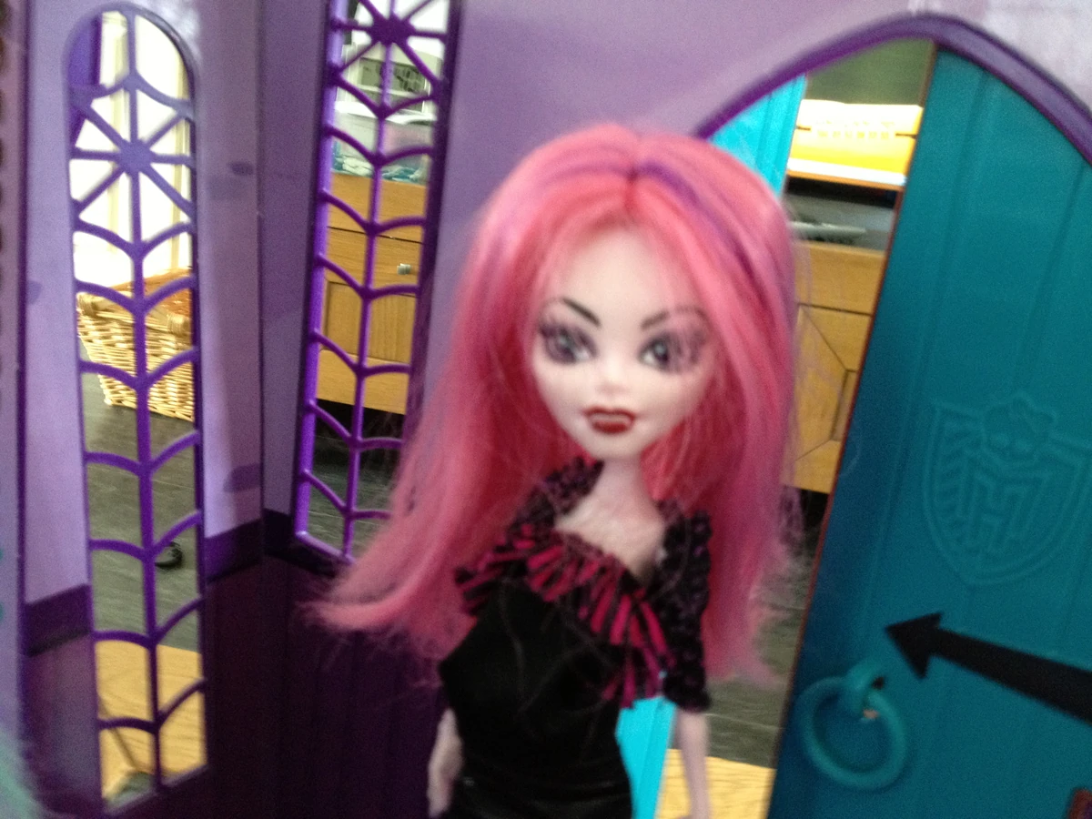 Lily Vicky Diamond | Monster High Dreams Wiki | Fandom