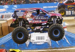 Scarlet Bandit | Monster Jam Wiki | Fandom
