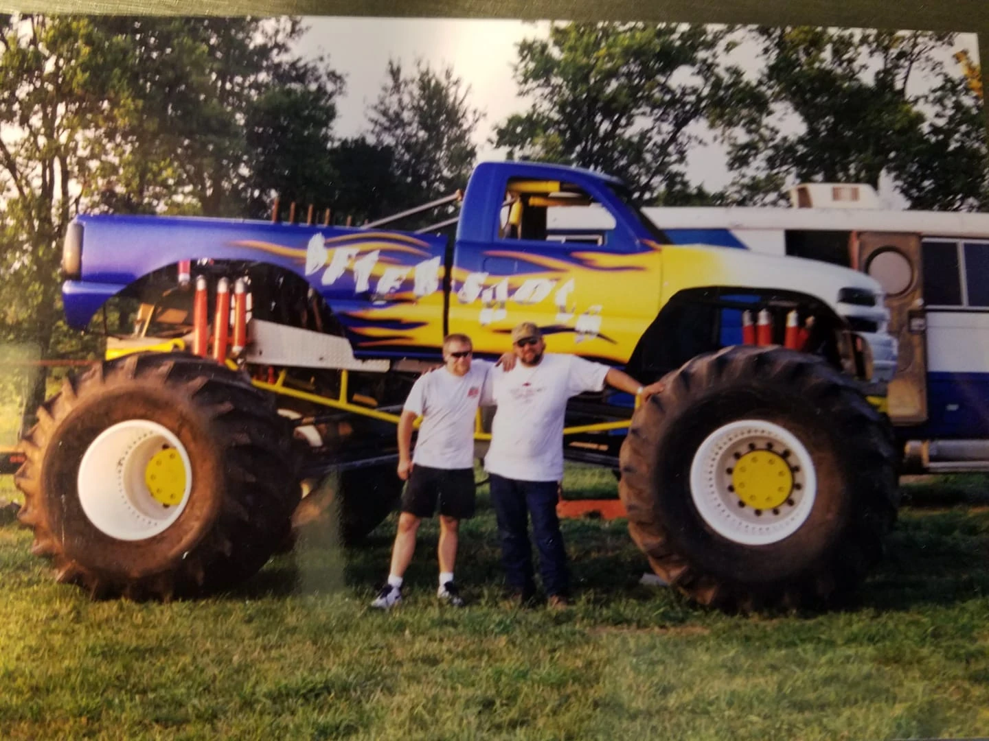 Category:Trucks | Monster Trucks Wiki | Fandom