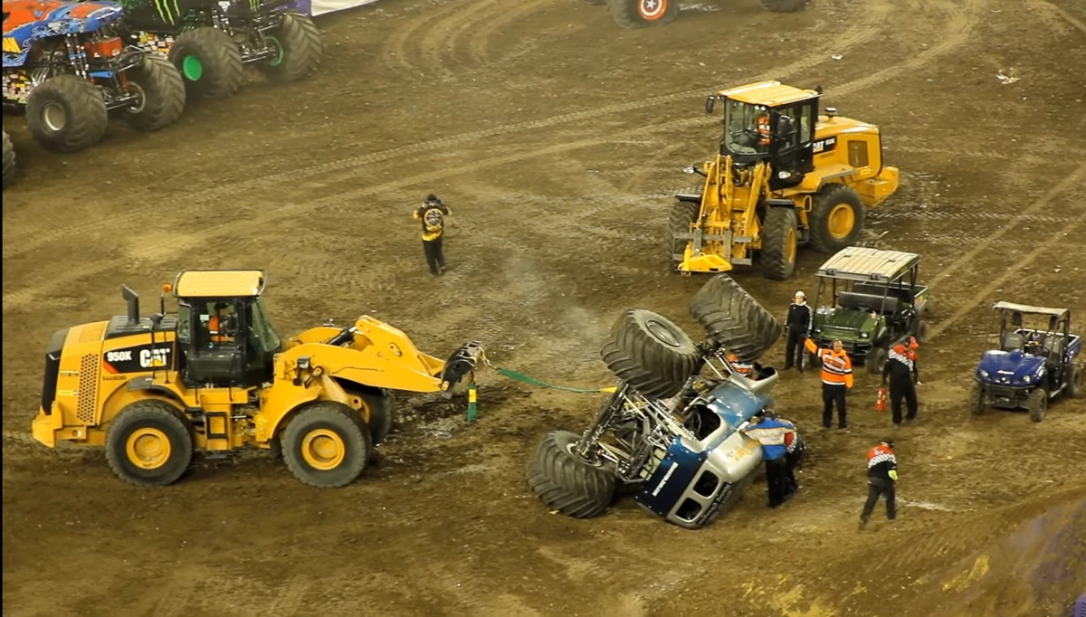 The Monster Claw | Monster Trucks Wiki | Fandom