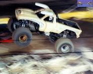 Bulldozer (Meents) | Monster Trucks Wiki | Fandom