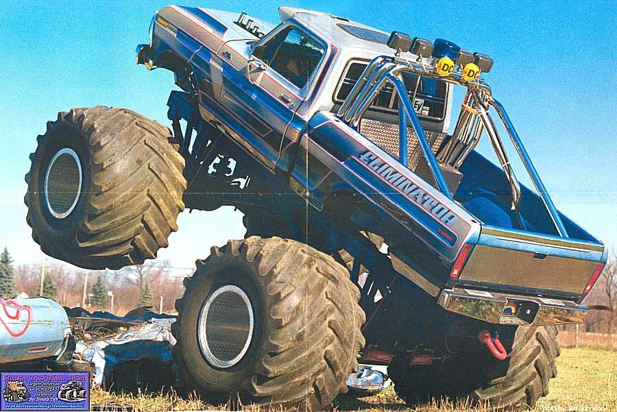 Eliminator Monster Truck Destruction