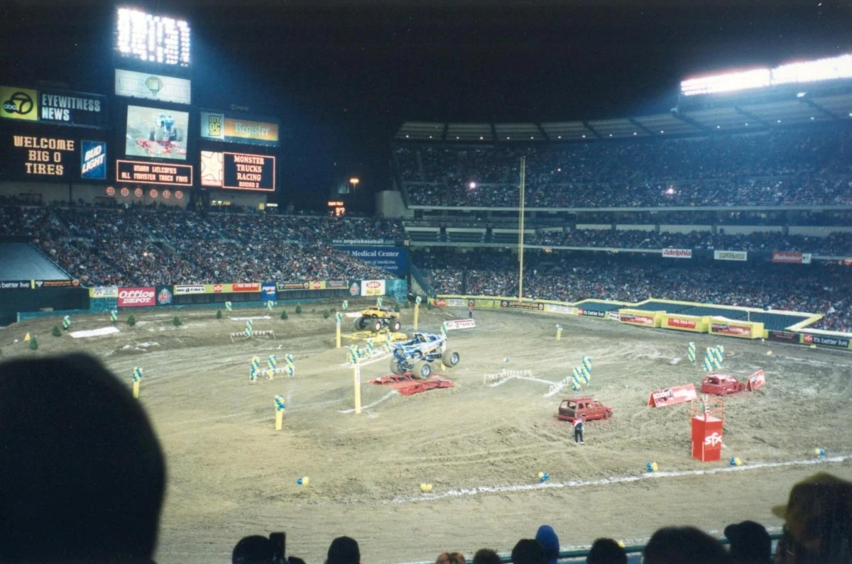 Anaheim 2001 (Show 1) | Monster Trucks Wiki | Fandom