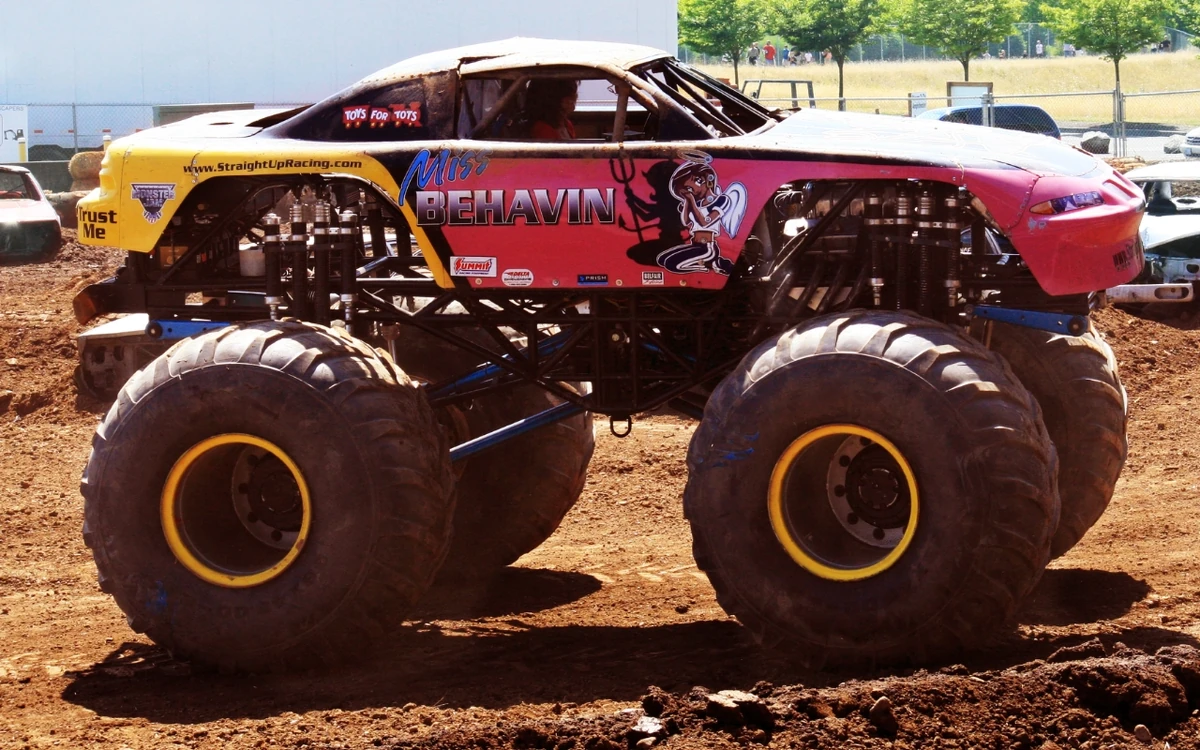 Miss Behavin | Monster Trucks Wiki | Fandom