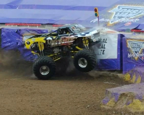 Dumpsters | Monster Trucks Wiki | Fandom