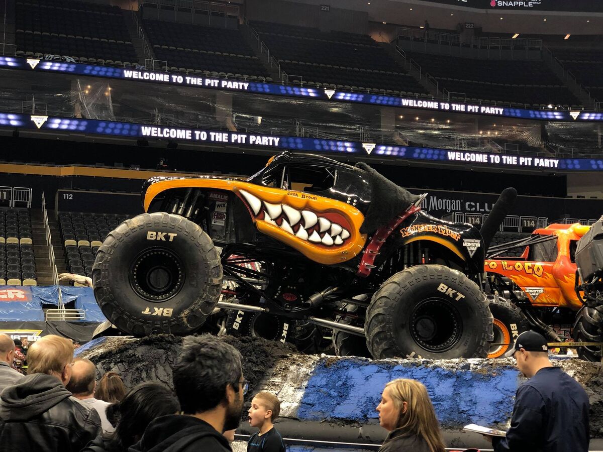 Monster Mutt Rottweiler (RKMT) | Monster Trucks Wiki | Fandom