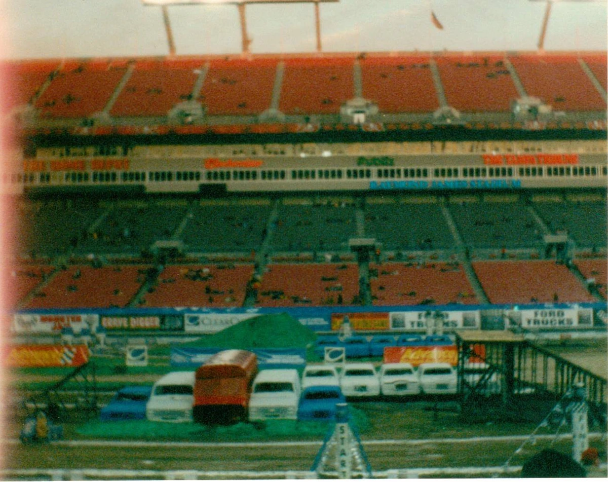 Tampa 2003 | Monster Trucks Wiki | Fandom