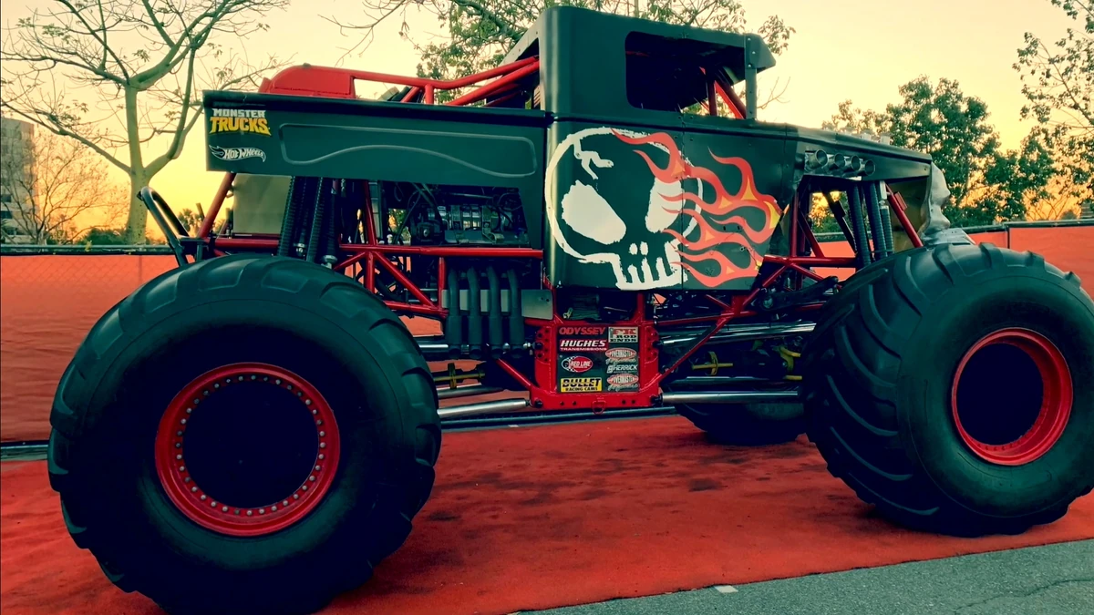 Bone Shaker (KCM) | Monster Trucks Wiki | Fandom