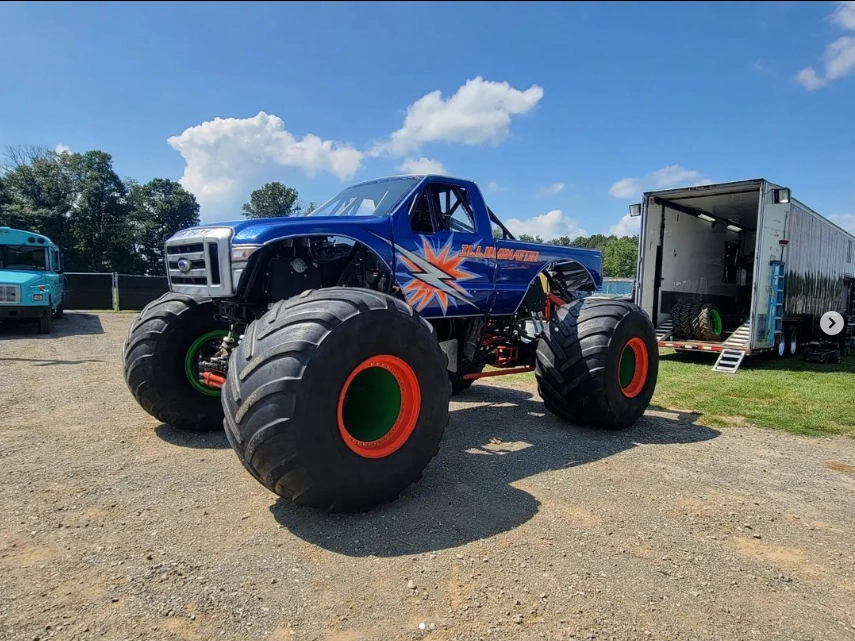 Illuminator | Monster Trucks Wiki | Fandom