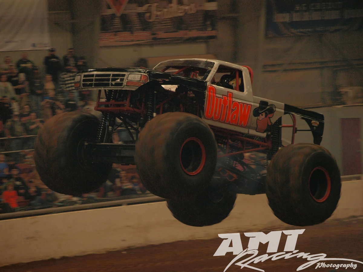 Outlaw | Monster Trucks Wiki | Fandom