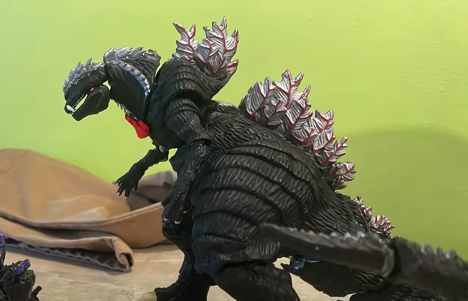 Godzilla Ultima Atomic Breath Toy Purchase Online | www.pinnaxis.com