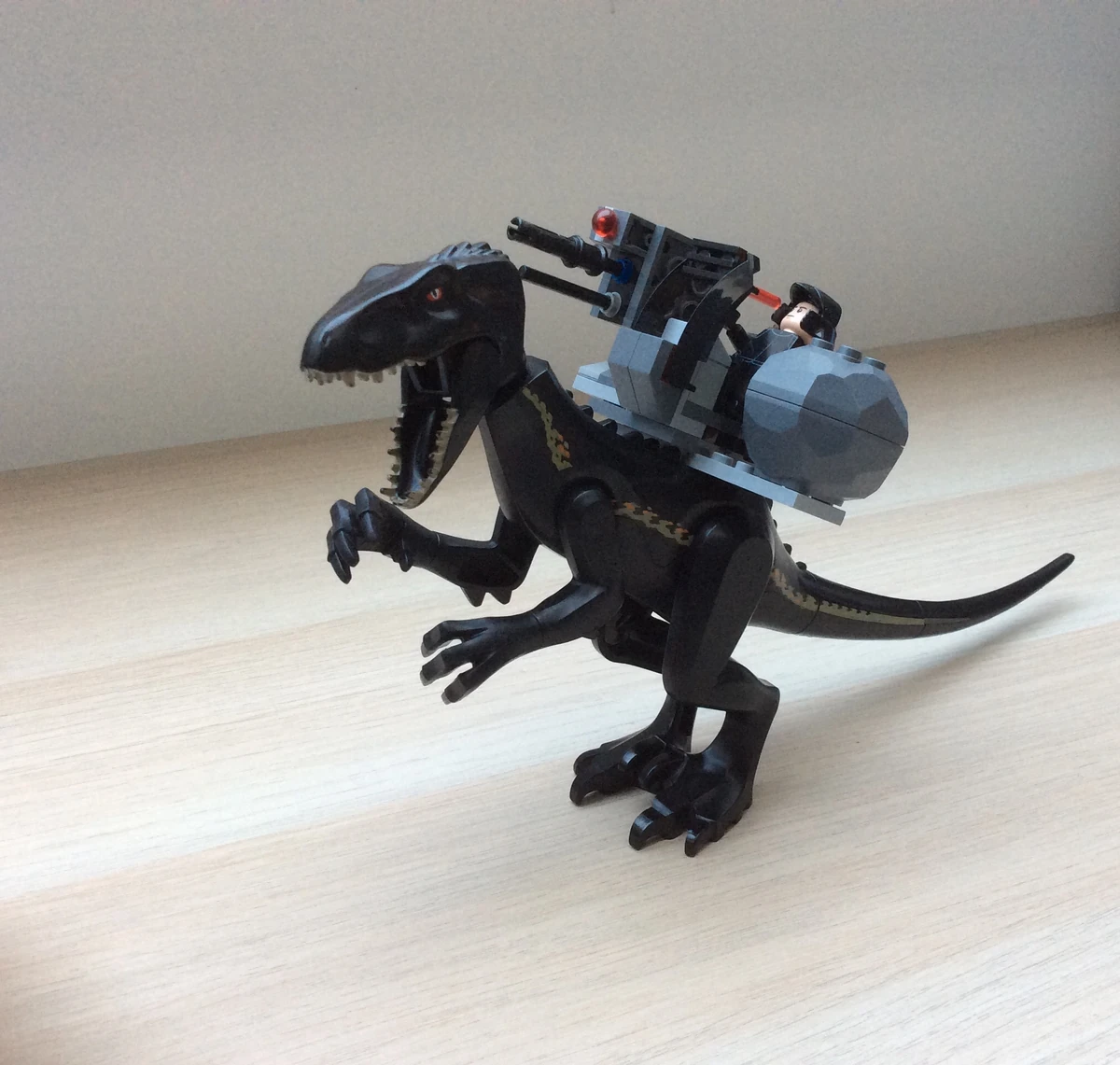 80448 L’Indoraptor - mitrailleuse | Wiki Monstres inventés | Fandom