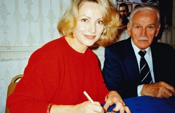 Suzanne Roquette | Moonbase Alpha Wiki | Fandom