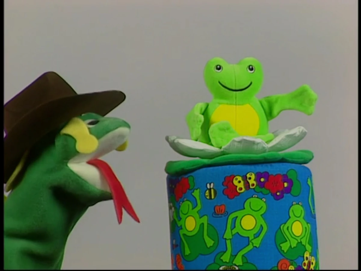 Roo in the Box | Moose and Zee & Friends Wiki | Fandom