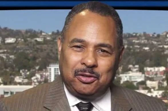 Larry Carroll | Mork and Mindy Wiki | Fandom