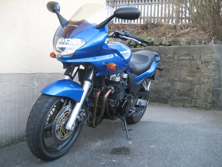 Kawasaki ZR-7 | Motorrad-Wiki | Fandom