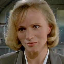 Eve Simmons | Movie Database Wiki | Fandom