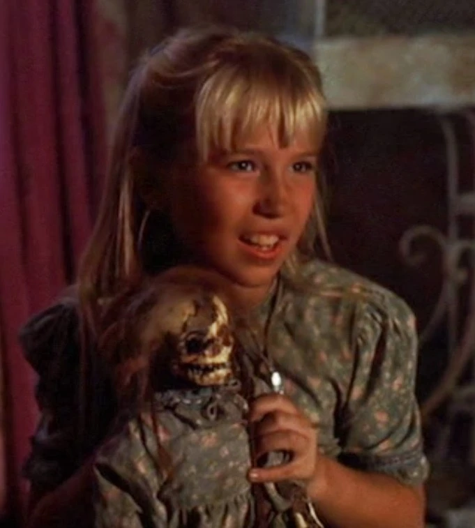 Little Girl Sawyer | Movie Database Wiki | Fandom