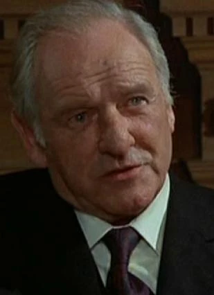Bernard Lee | Moviepedia Wiki | Fandom