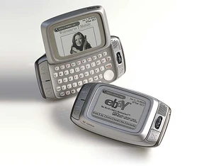(2002) T-MOBILE SIDEKICK | Movile Evolution Wiki | Fandom