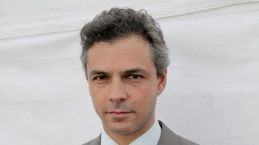 Peter Vinetti | Mr and Mrs Murder Wiki | Fandom