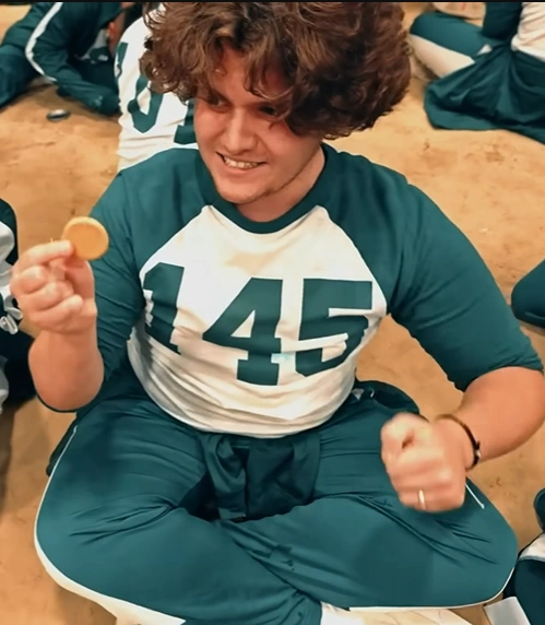 Player 145 | MrBeast Squid Game Wiki | Fandom