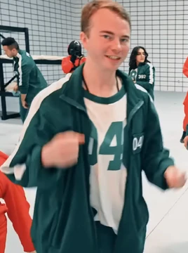 Player 040 | MrBeast Squid Game Wiki | Fandom
