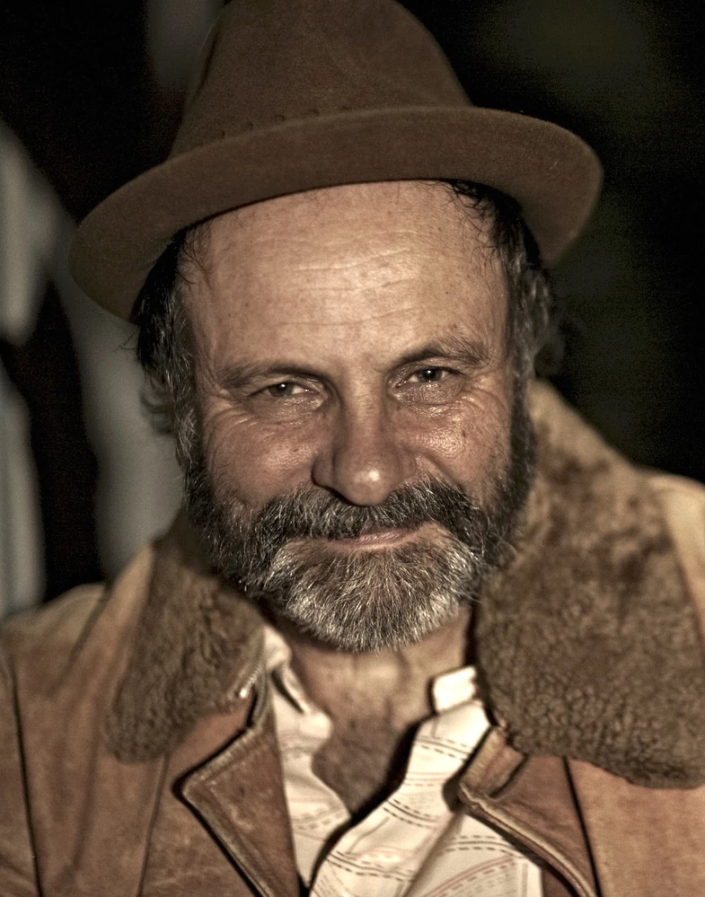 Alan Flower | Mr Inbetween Wiki | Fandom