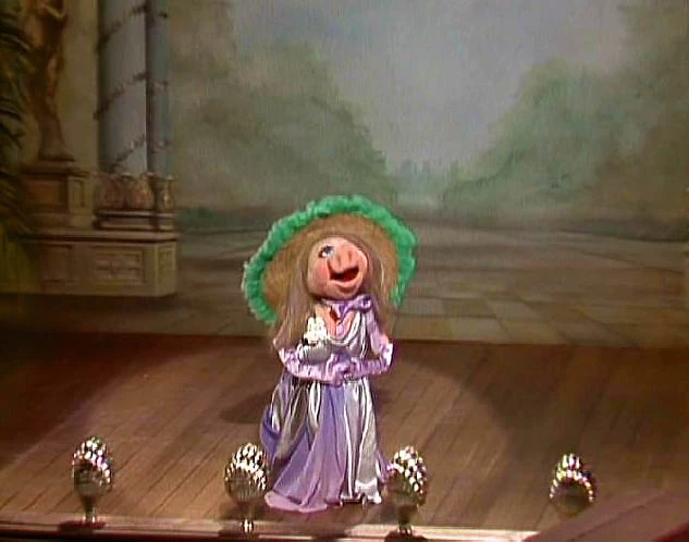 The Boy in the Gallery | Muppet Wiki | Fandom